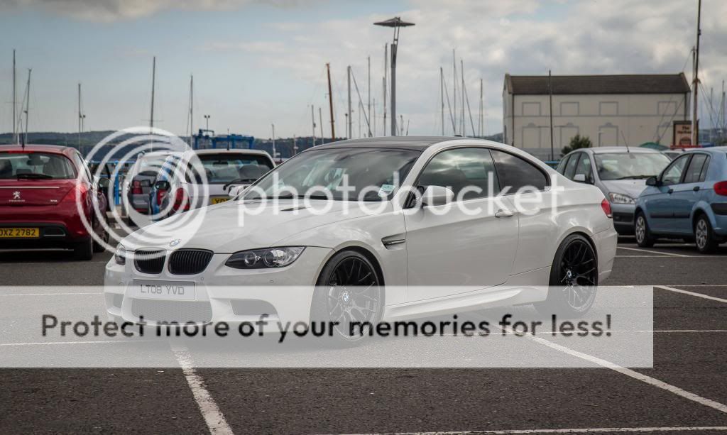 Black CSL wheels on a white e92 M3 | The M3cutters
